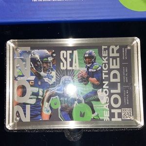 NFL | Other | Seattle Seahawks 22 Commemorative Season Ticket Holder ...